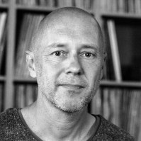 wouter bulckaert – Wouter schrijft boeken over rockmuziek en trekt ...